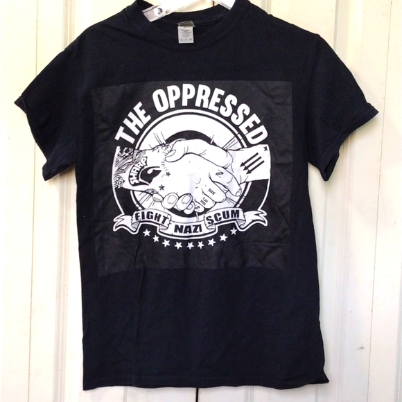 Gildan | Tops | Unisex The Oppressed Strength In Unity College Tee Size ...